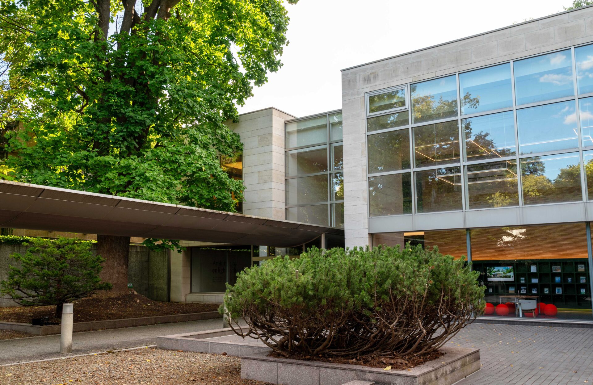 #205 「内と外」をつなぐ場として、オープンイノベーションハブ「エンレイソウ」完成。 – いいね！Hokudai