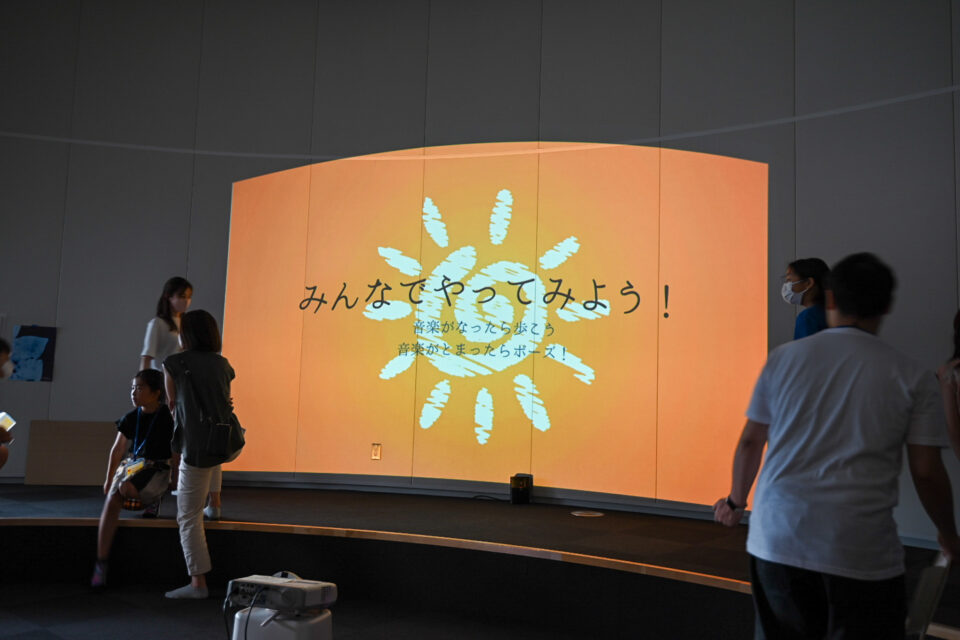 ソーシャルデザイン実習がサイエンスパークに「あおしゃしんを作ろう」で出展しました – CoSTEP – 北海道大学 大学院教育推進機構 科学技術コミュニケーション教育研究部門